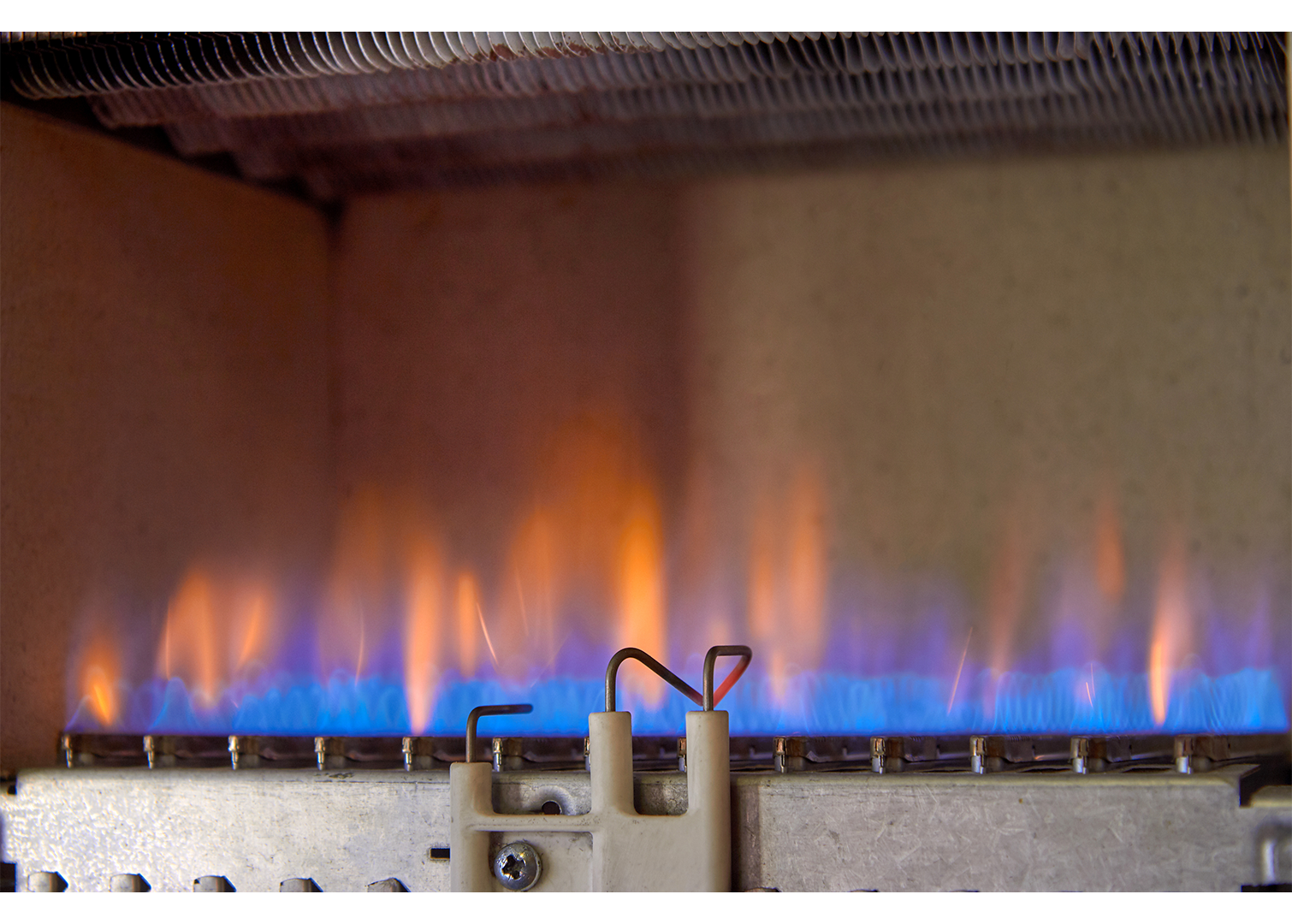 Comparing Gas or Oil Furnaces: Which is better for your home?